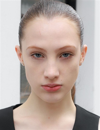 WONDERWALL MANAGEMENT - women-newfaces